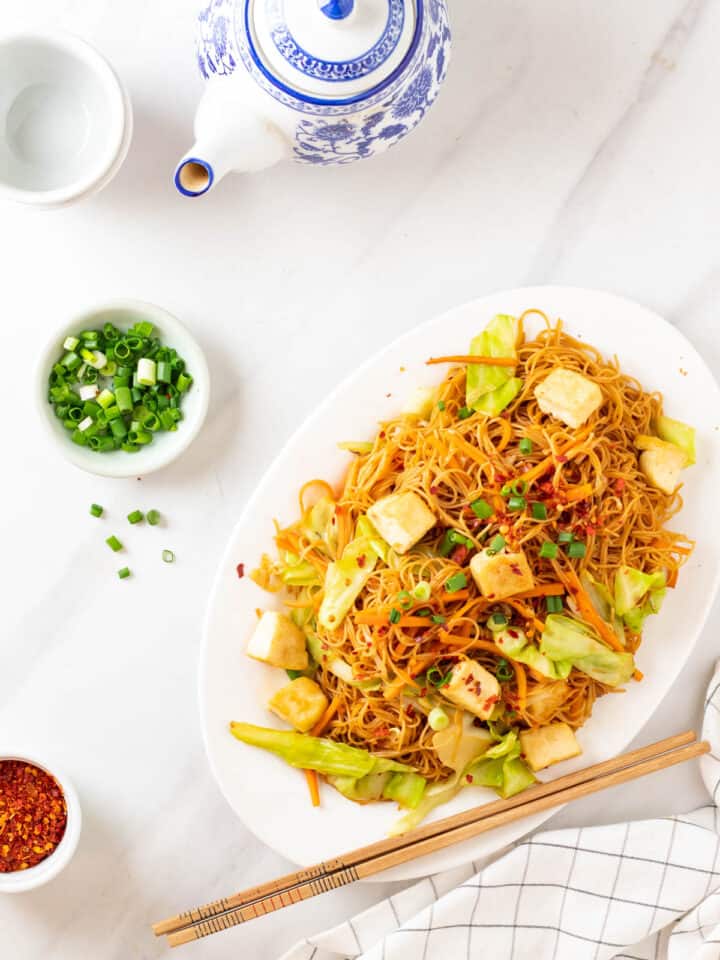 Stir-fry Rice Vermicelli Noodles ( Fried Bee Hoon ) – My Plantiful Cooking