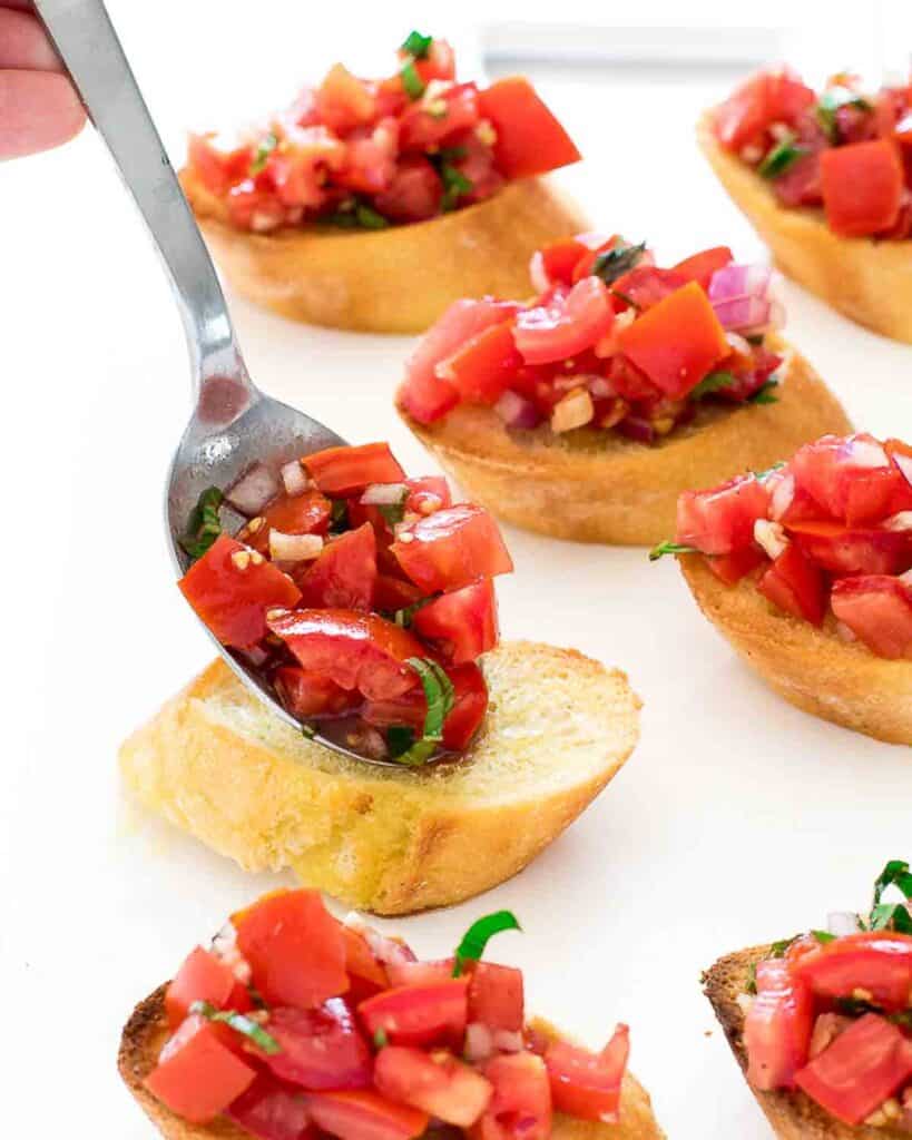 20 Easy Vegan Dinner Recipes using Tomatoes – My Plantiful Cooking