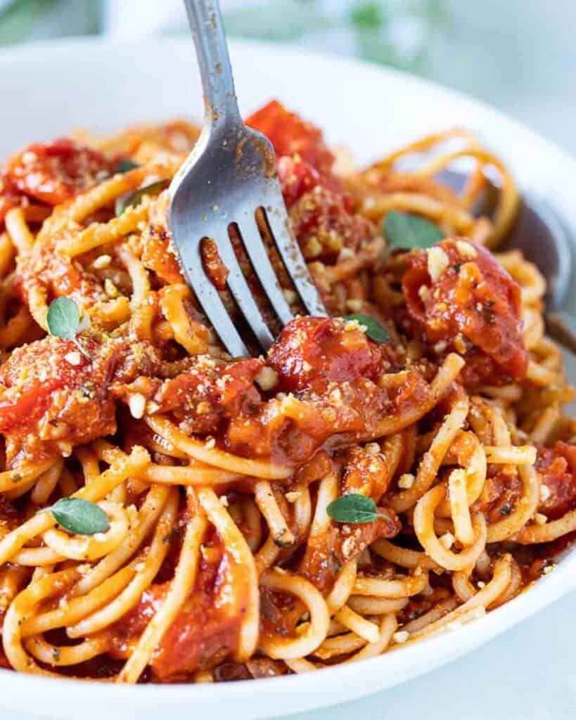 20 Easy Vegan Dinner Recipes using Tomatoes – My Plantiful Cooking