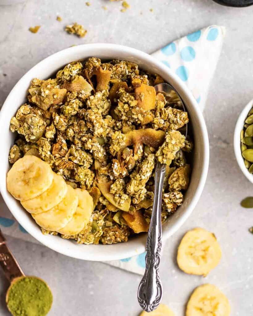 Crunchy Matcha Granola using Quick Oats (Vegan) – My Plantiful Cooking