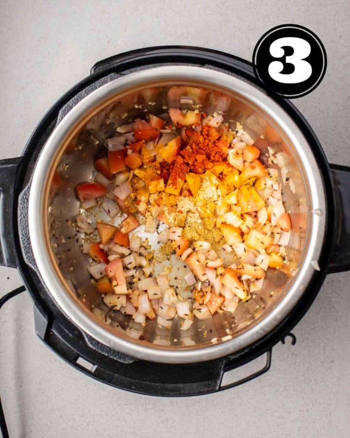 30-minute Instant Pot Dal – Restaurant-style!