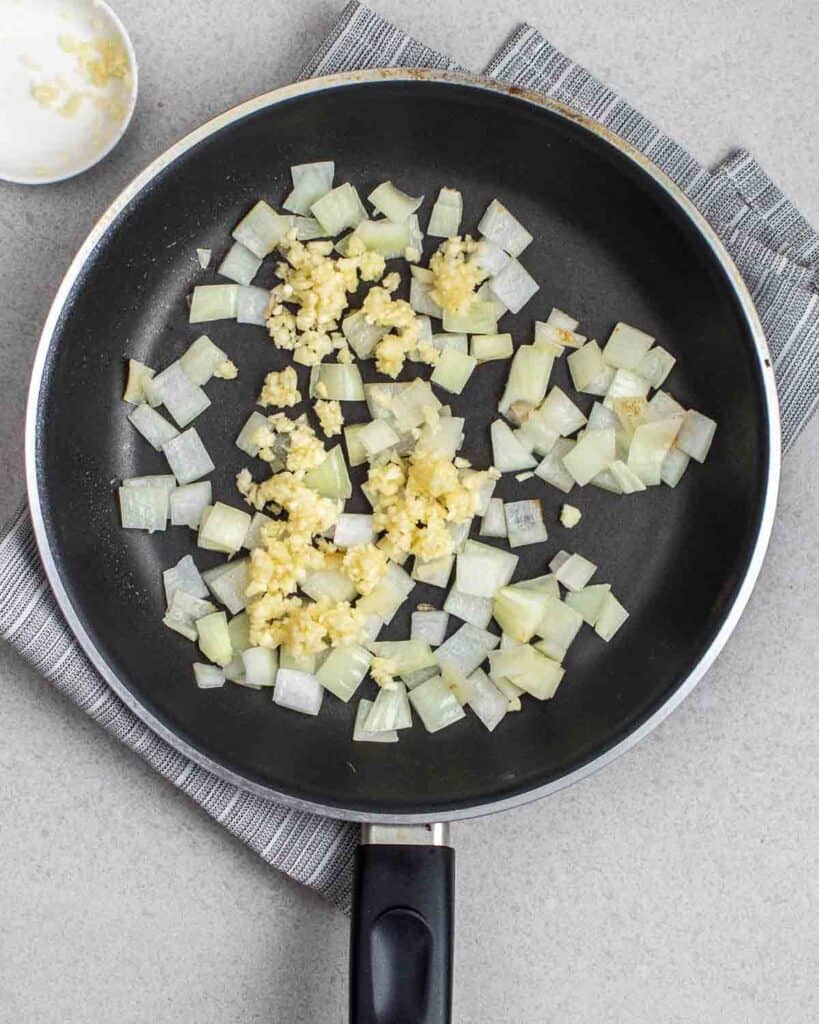 Creamy Chickpea Pasta Sauce – My Plantiful Cooking