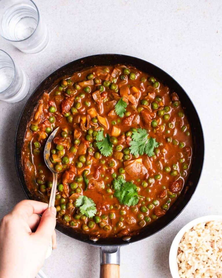 Indian Green Peas Curry (green peas masala) – My Plantiful Cooking